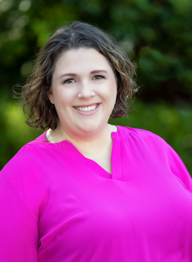 Meet The Team | About | Aaron Thomas Home Team