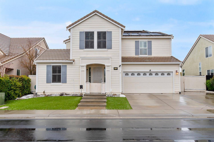Top Roseville Homes $700k and under