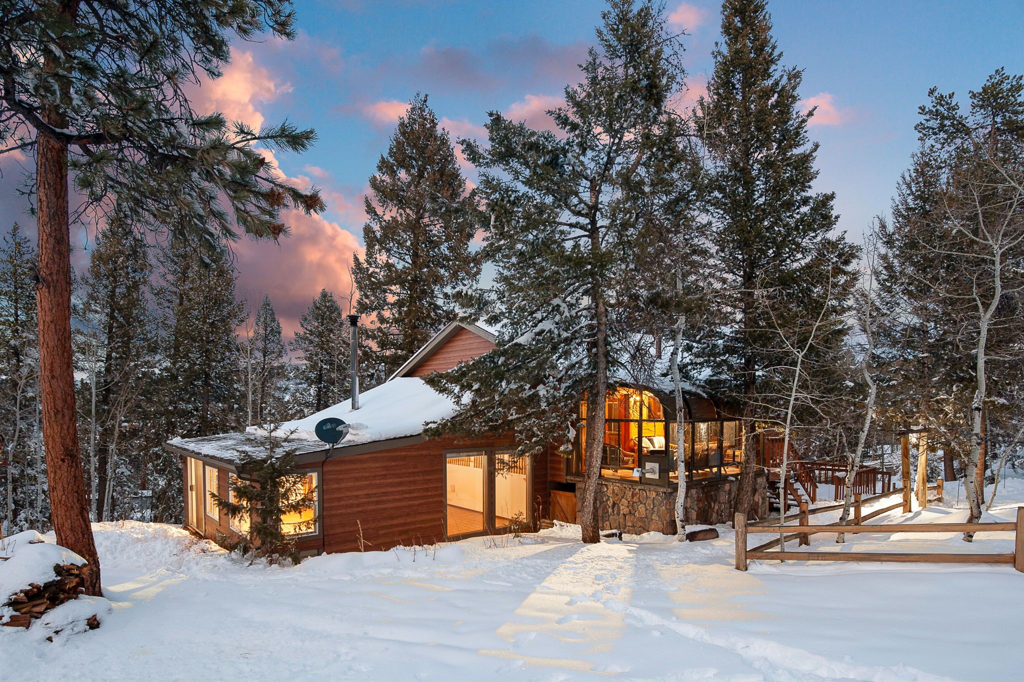 Conifer Home For Sale at 11889 Wonder