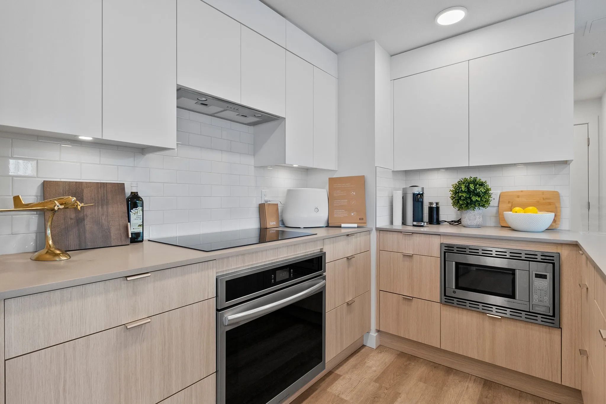 The Ledge on Lakeshore | Kelowna Townhomes & Condos (Rental Only)