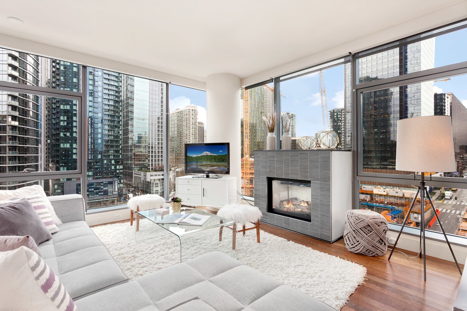 SOLD in 7 days! Luxury condo at Enso in the heart of Seattle!
