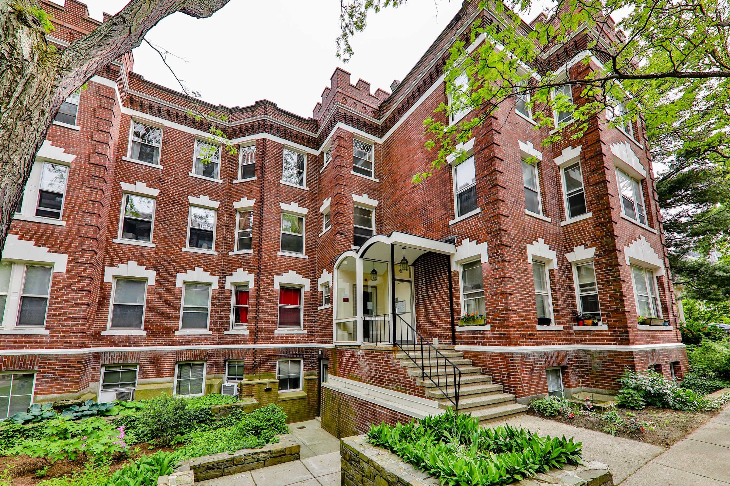 6 Arlington Street Unit 1