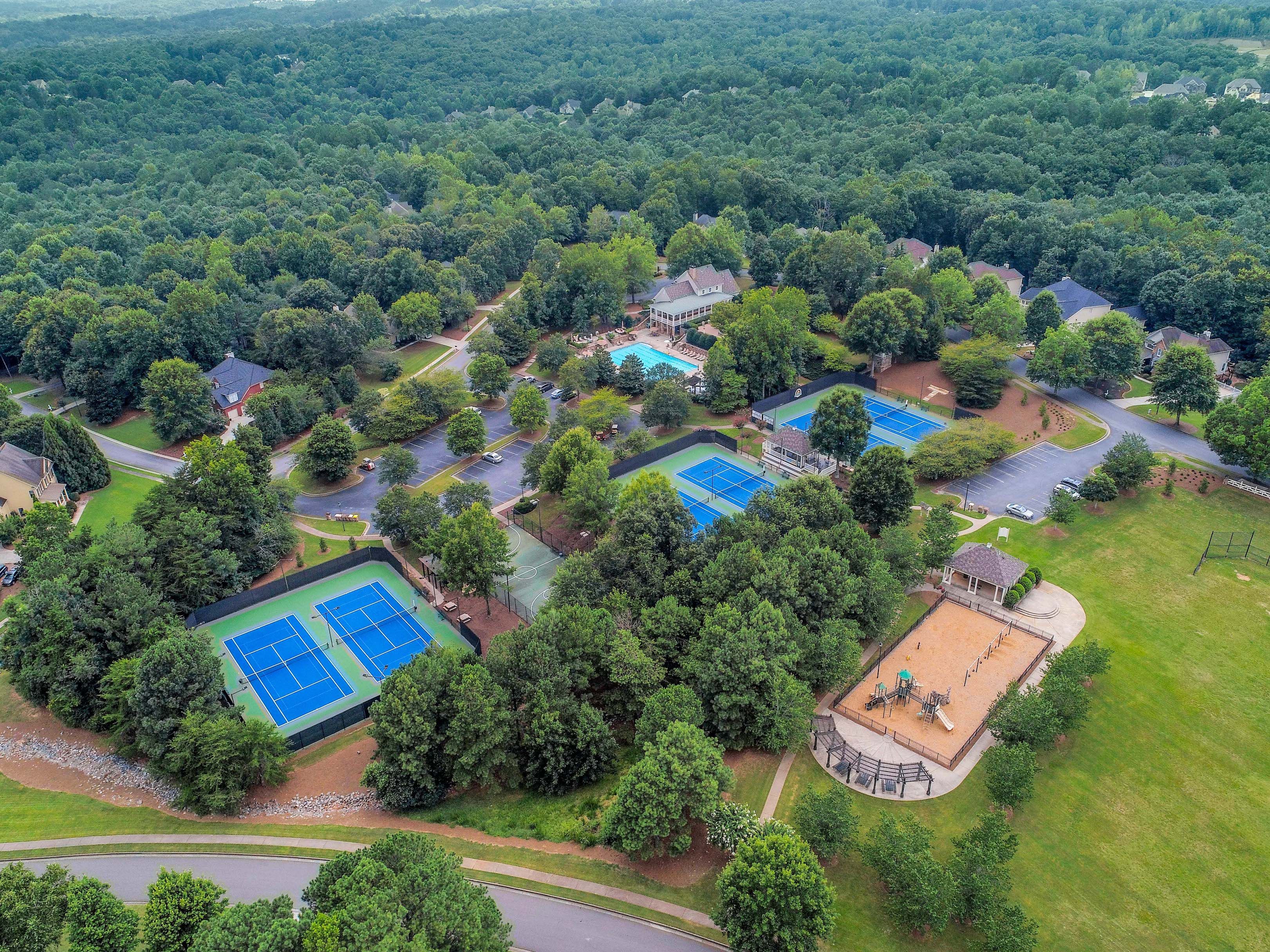 Explore Chattahoochee River Club, Georgia | Neighborhood Guide | North ...