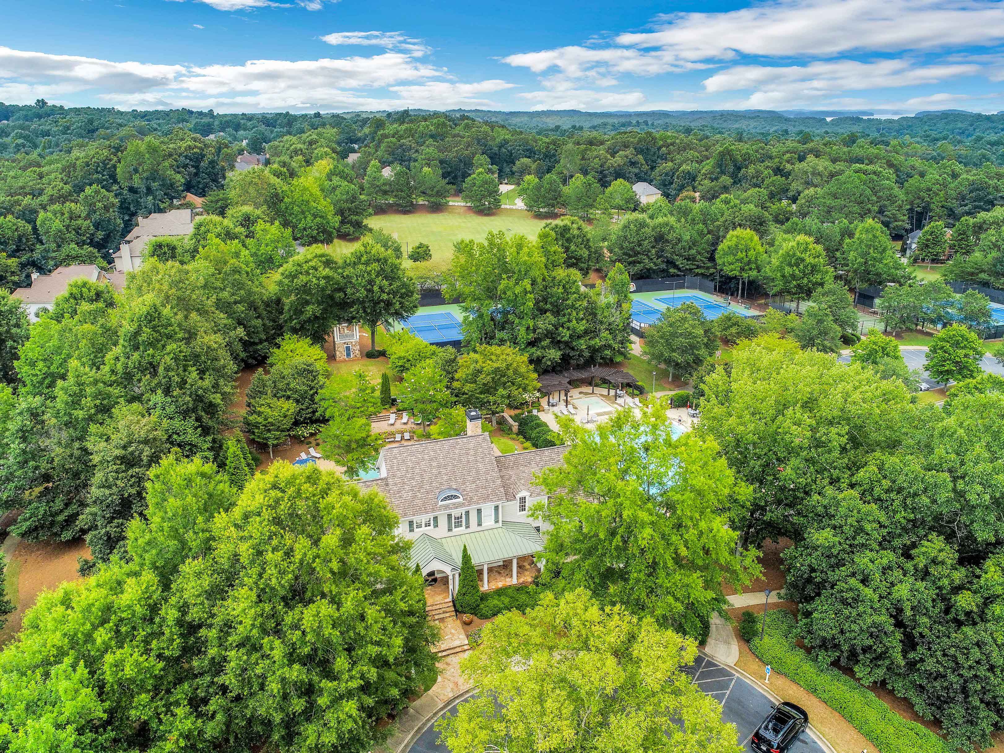 Explore Chattahoochee River Club, Georgia | Neighborhood Guide | North ...