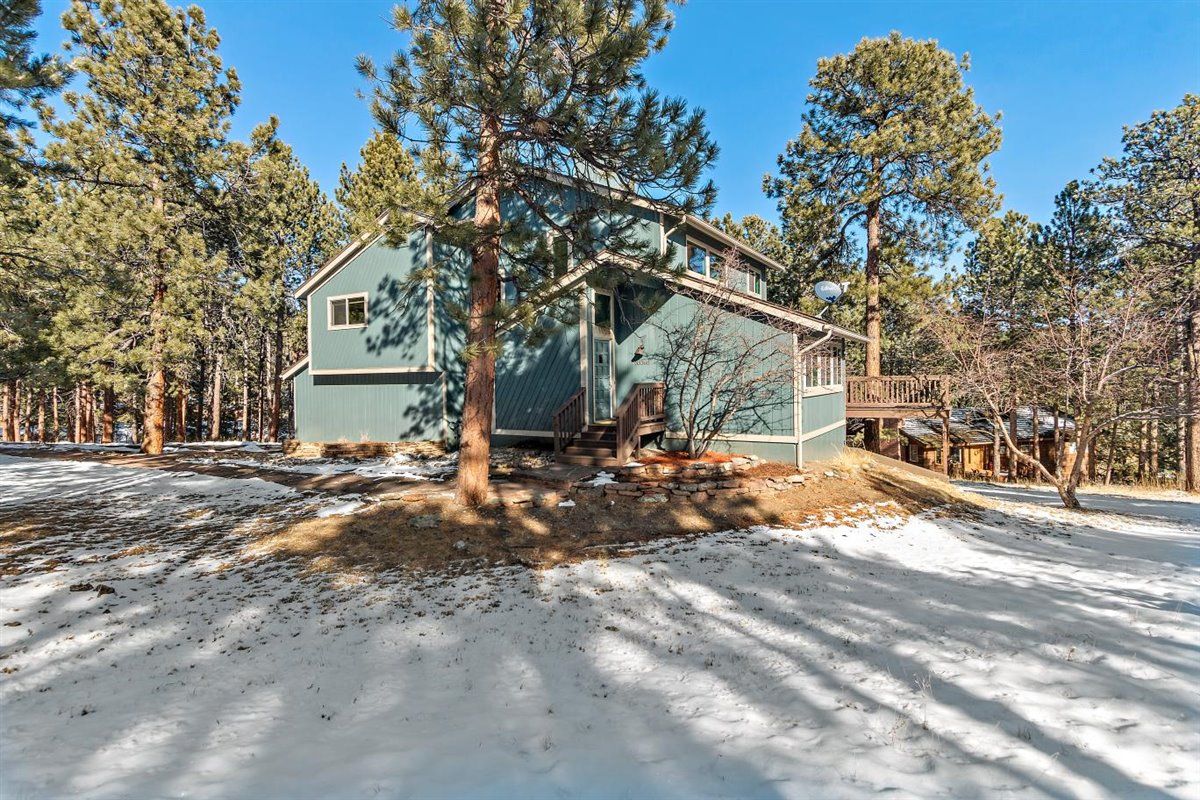 Over One Acre in Highly Sought After Hiwan