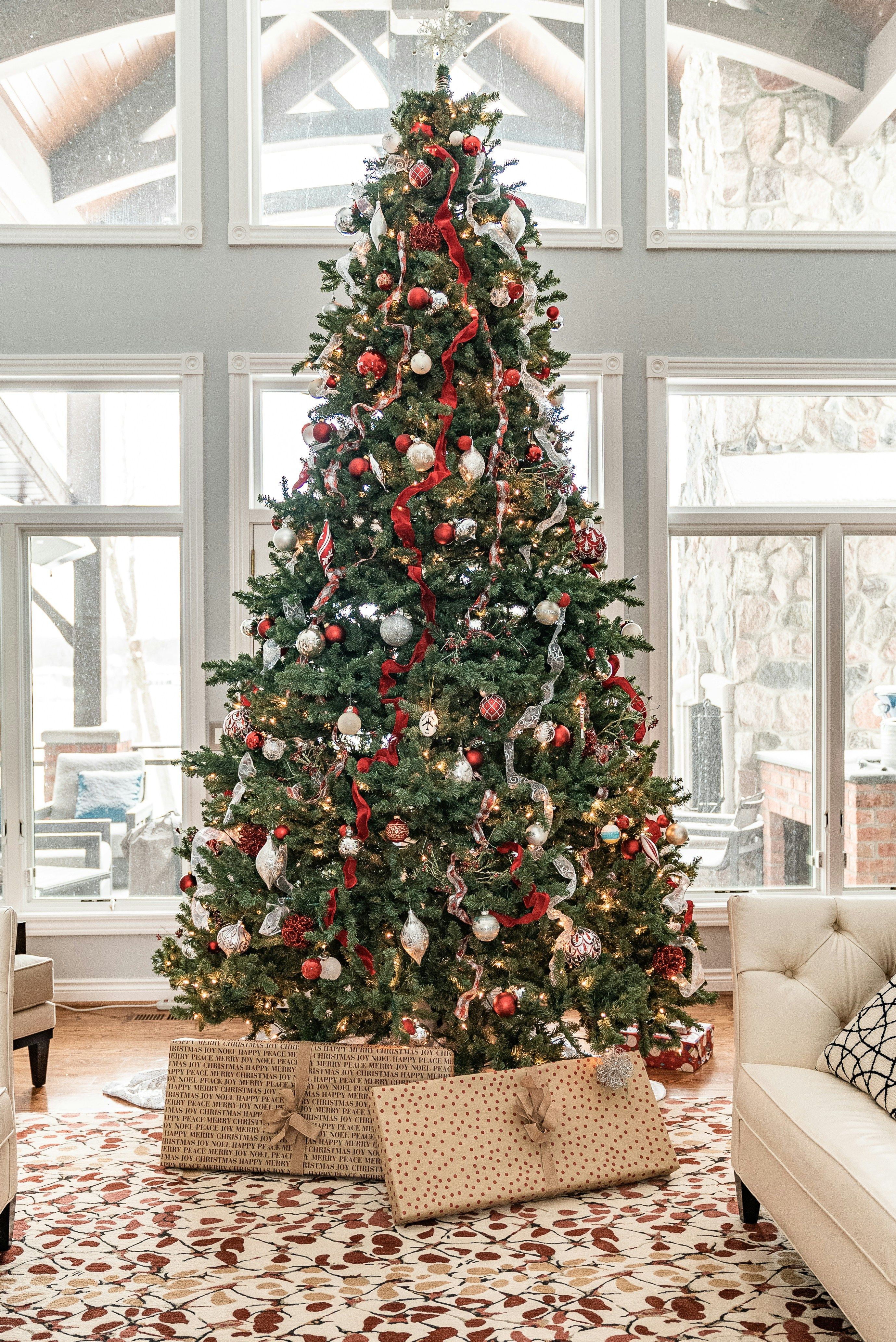How to Keep Your Christmas Tree Alive Through the Holiday Season