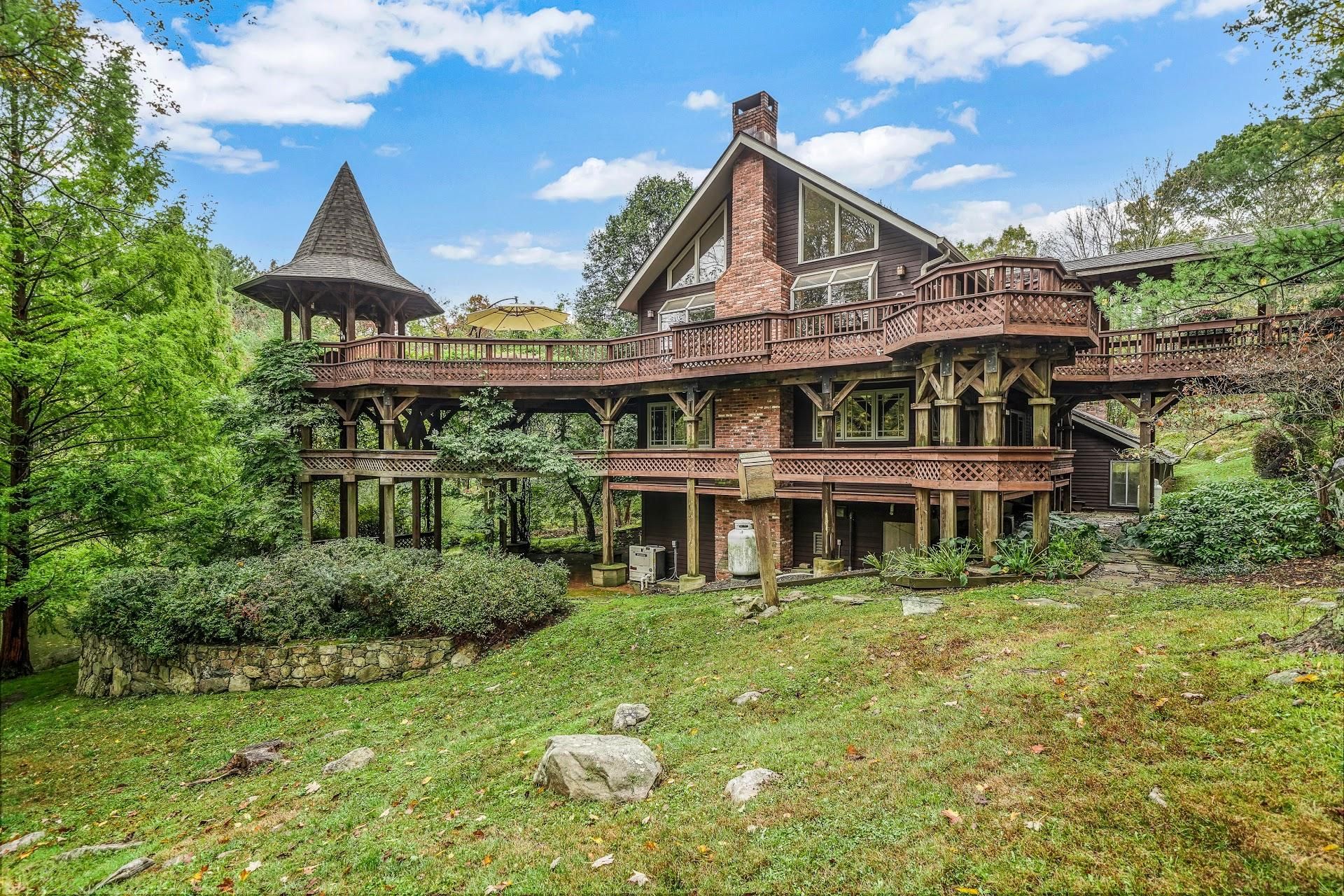 Top 10 Homes to Be Quarantined In