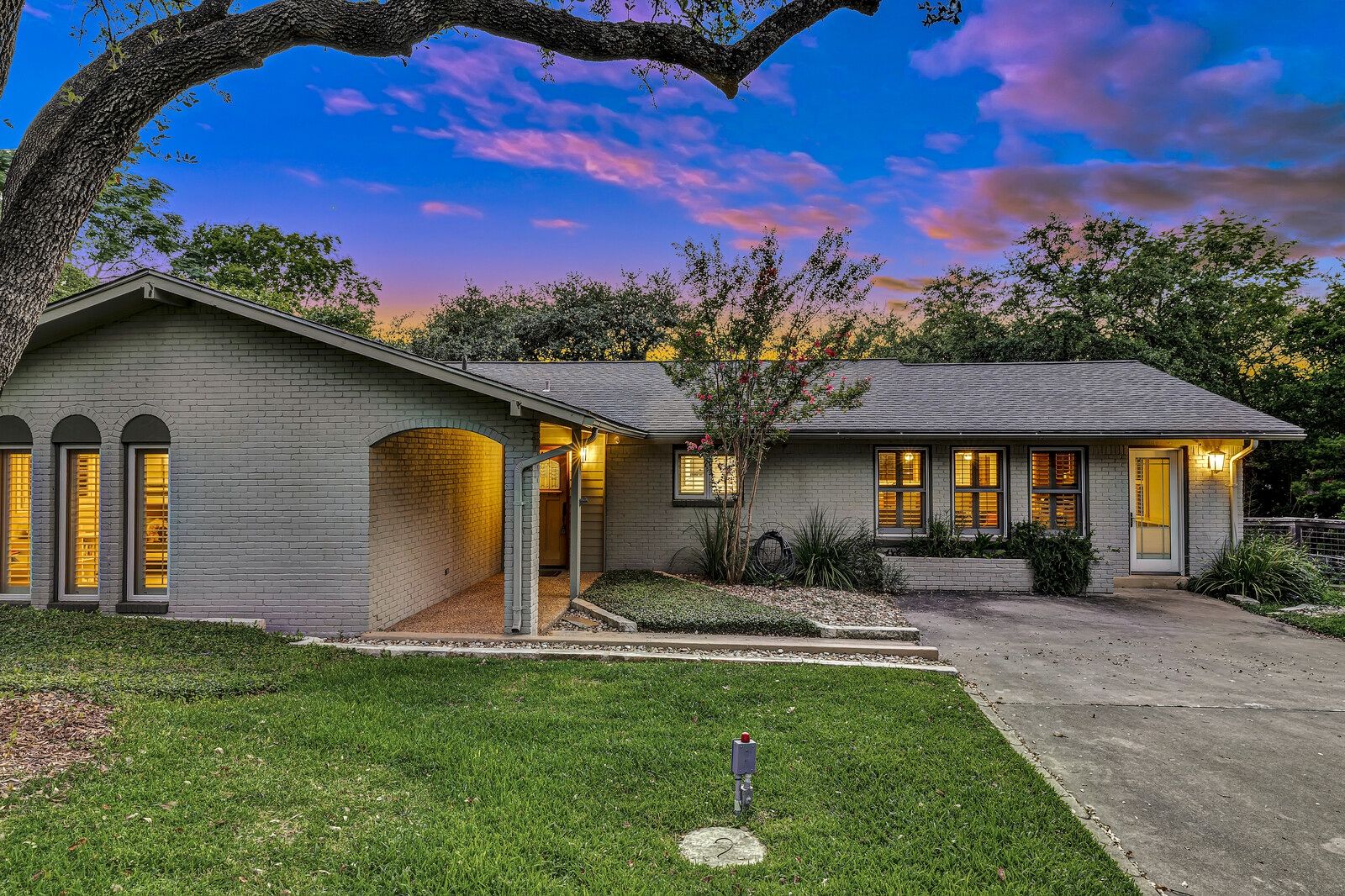 Ranch style home on .46 acres in Northwest Austin