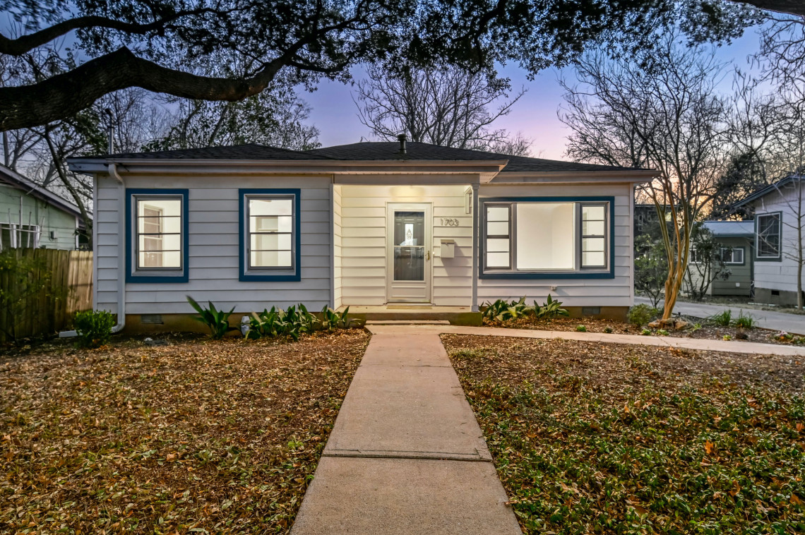 Charming 3 bed home in Austin's Crestview neighborhood